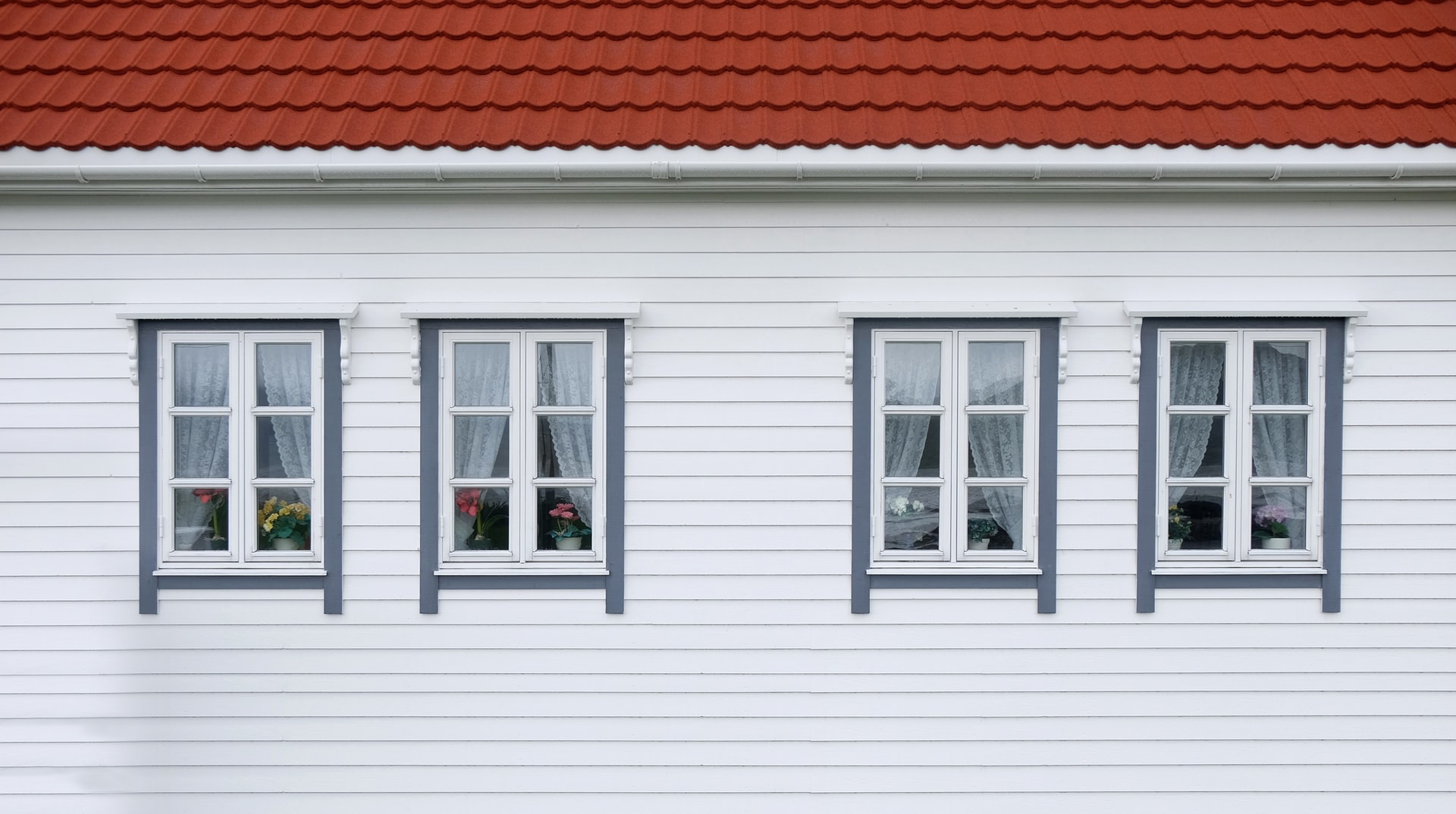 A Guide to Custom Vinyl Windows Replacement - PMCAOnline