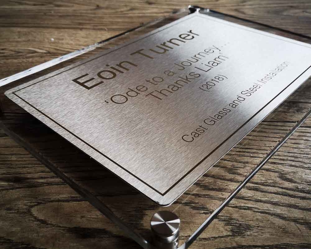 3 Benefits Of Engraved Plaques And Signage For Gifts! - PMCAOnline