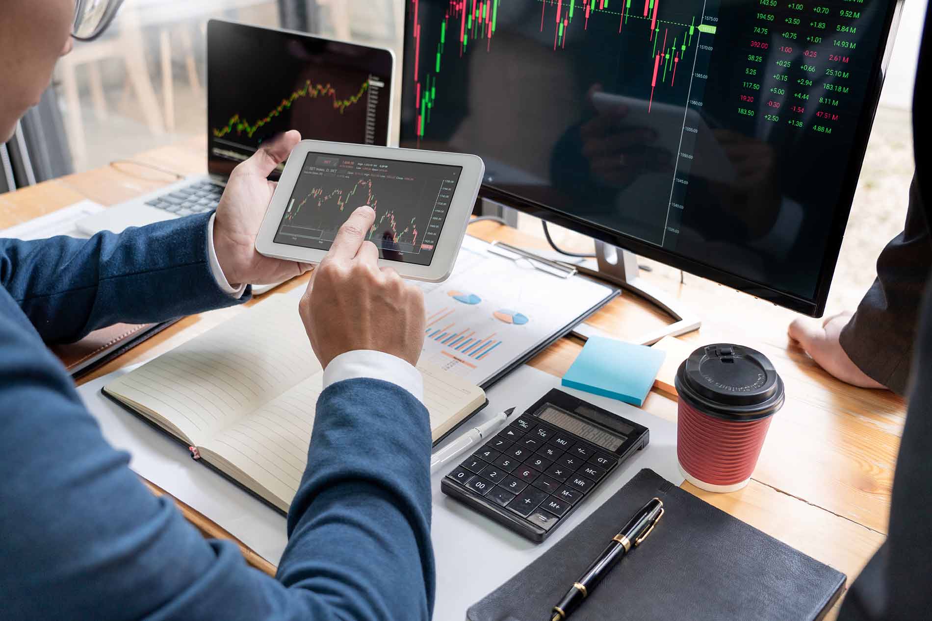 Online Trading UK: Some Facts Backed Up by Statistics - PMCAOnline