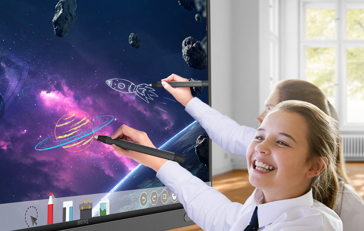 How To Use Interactive Displays For Distance Learning? - PMCAOnline