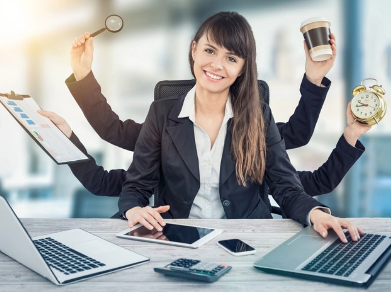 Use A Clock In And Out App To Oversee Employee Time And Attendance ...