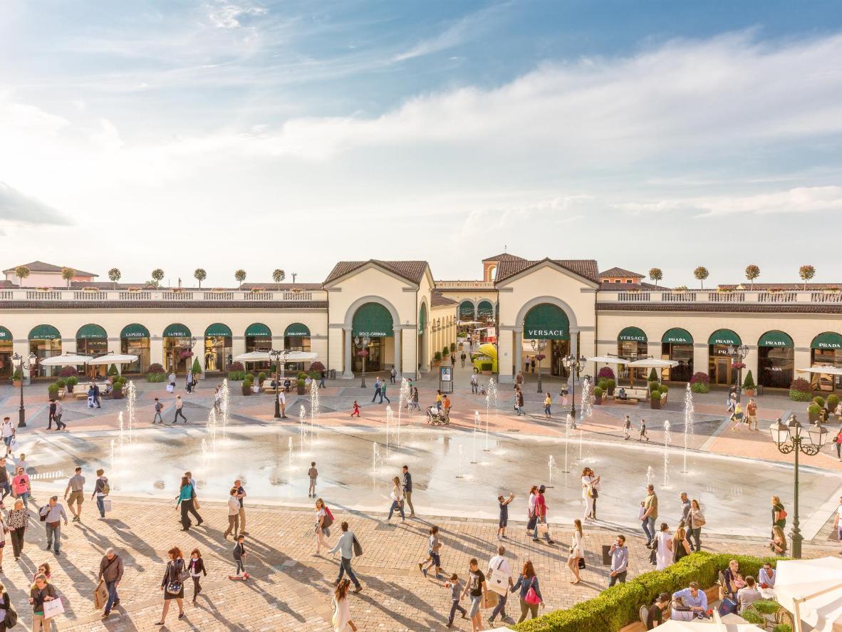 Why Do Designer Stores Have Outlets? - PMCAOnline