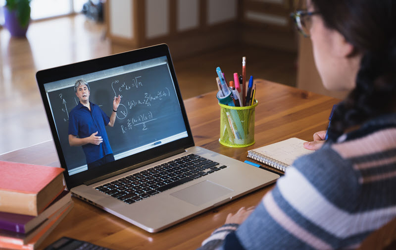 10 Reasons Why You Should Use Videos for Corporate Training - PMCAOnline