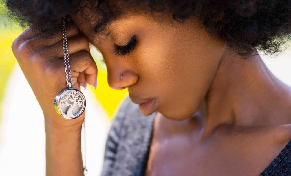 A Treasure to Last ─ Exploring the World of Keepsake Jewelry - PMCAOnline