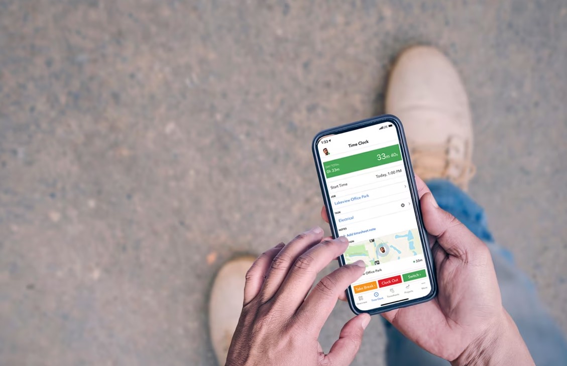 What is the Best Mobile Phone Tracking App for Employers? - PMCA Online